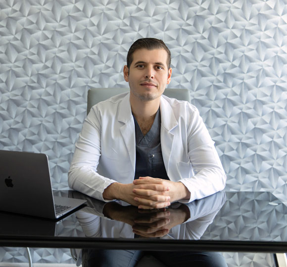 Urólogo en Culiacán | Dr. Uriel Ayala